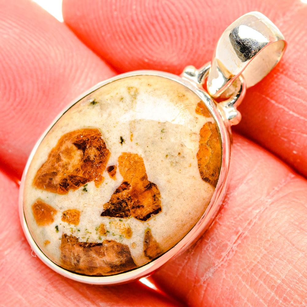 Muscovite Pendant 1 1/2" (925 Sterling Silver) PD34413 – Ana Silver Co